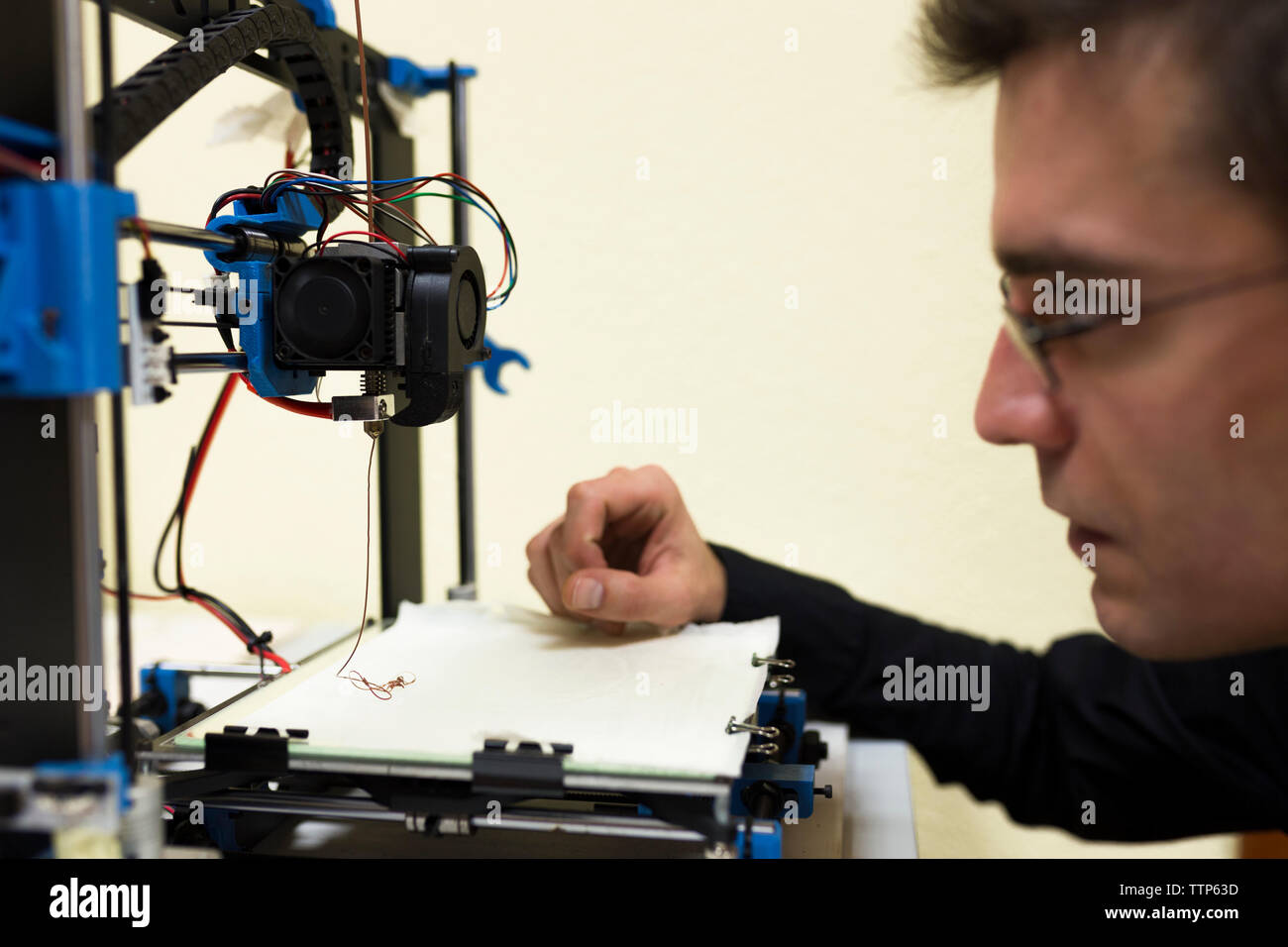 3d printer engineer hi-res stock photography and images - Alamy