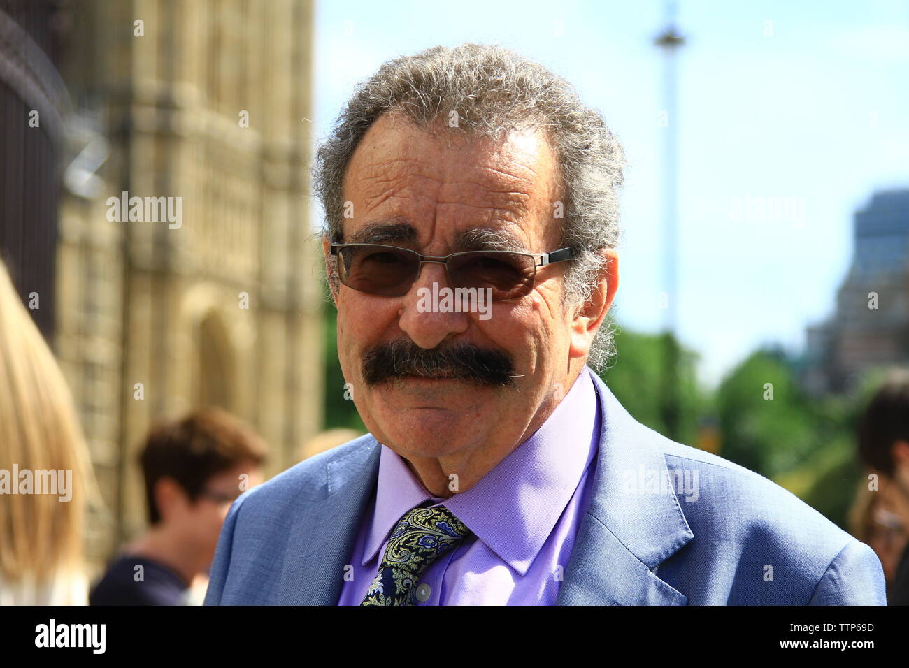Robert winston 2019 hi-res stock photography and images - Alamy