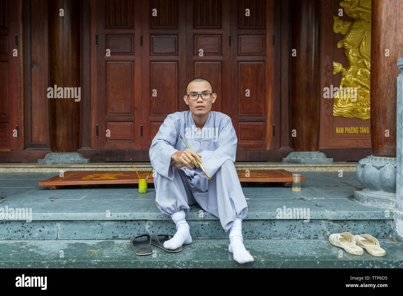 Monk in temple hi-res stock photography and images - Alamy