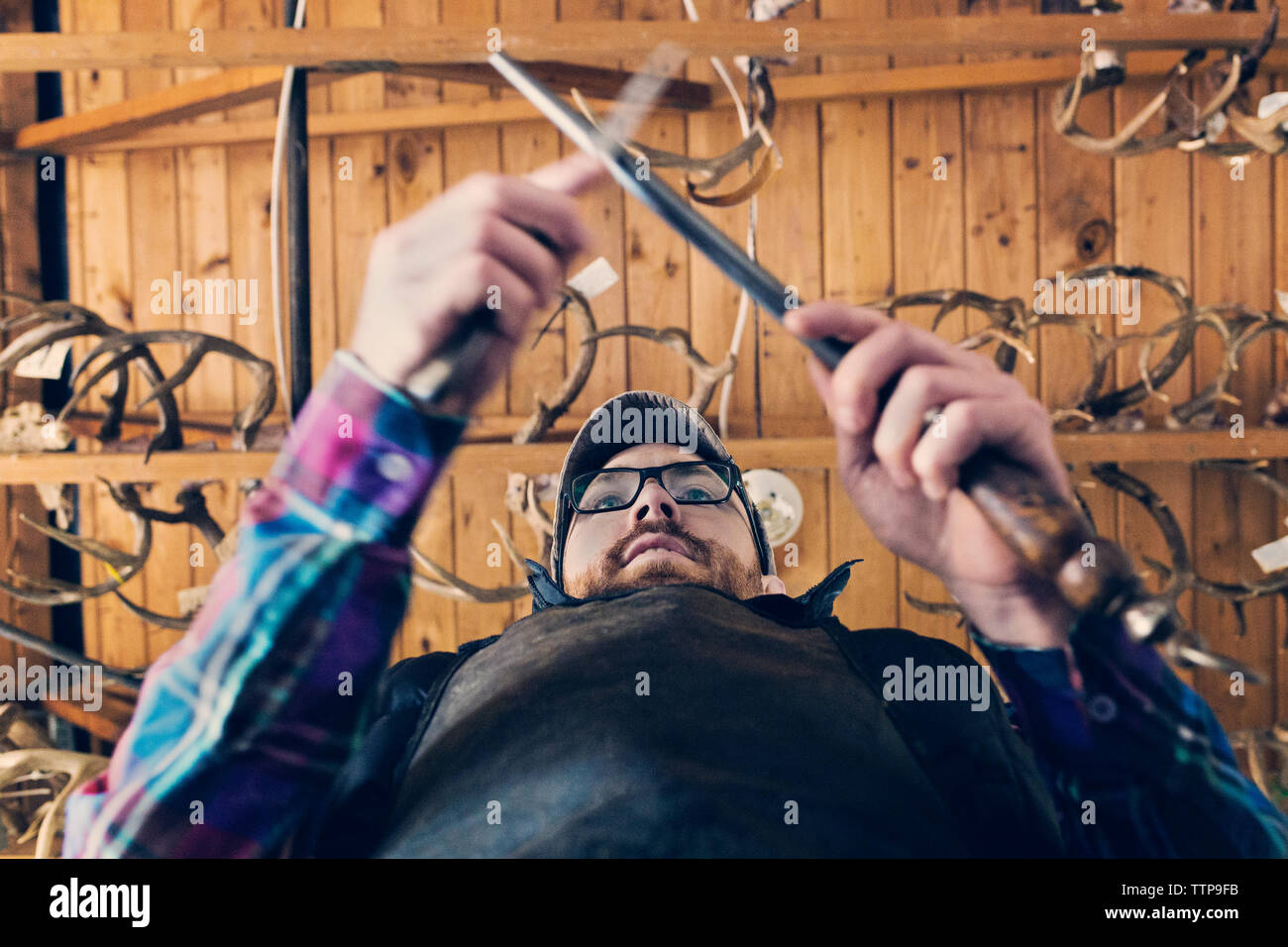 Sharpening knife hi-res stock photography and images - Alamy