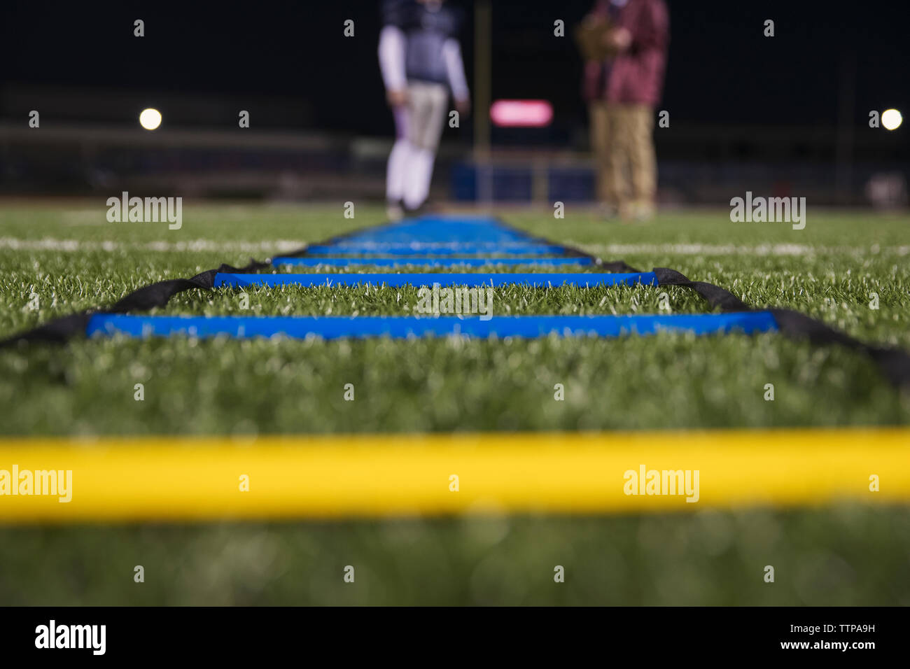 American football field hi-res stock photography and images - Alamy