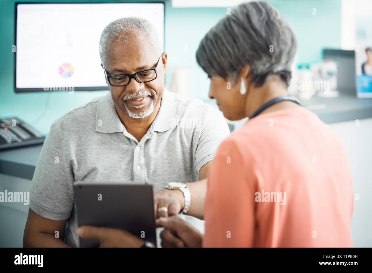 Patient using hi-res stock photography and images - Alamy
