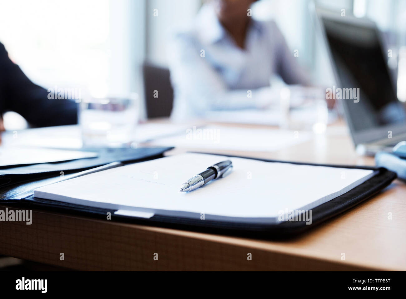 Documents office desk hi-res stock photography and images - Alamy