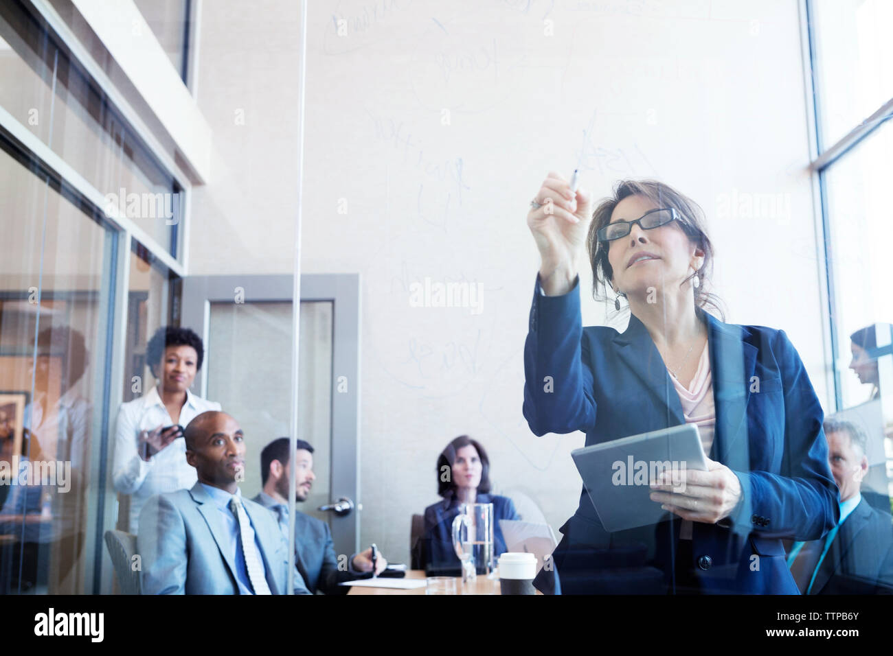 Business meeting room with glass door hi-res stock photography and ...
