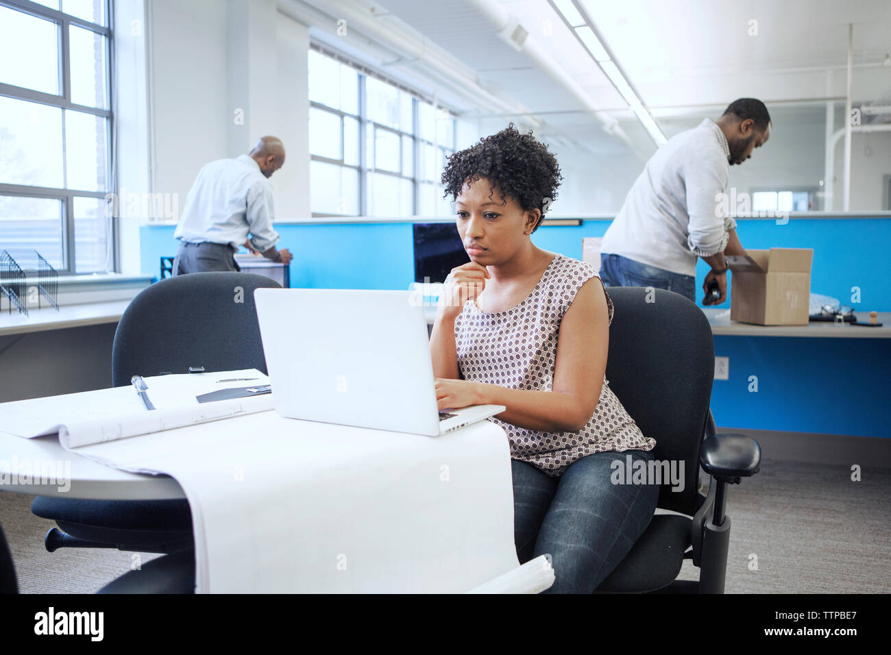 Businesswoman corporate colleagues hi-res stock photography and images ...