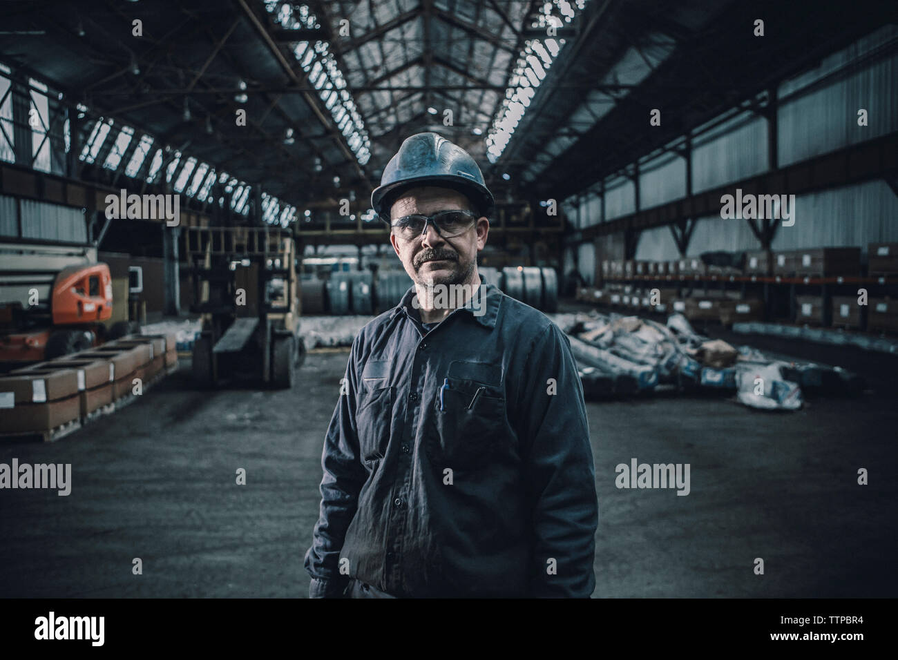 Male steel worker hi-res stock photography and images - Alamy