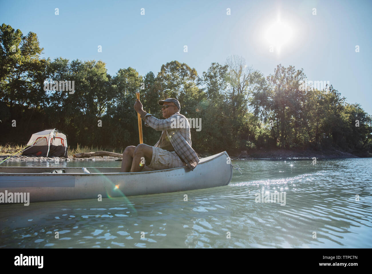 Side view of boat hi-res stock photography and images - Alamy