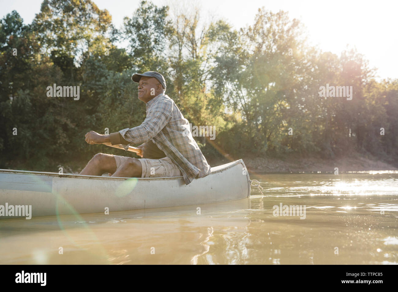 Side view of boat hi-res stock photography and images - Alamy