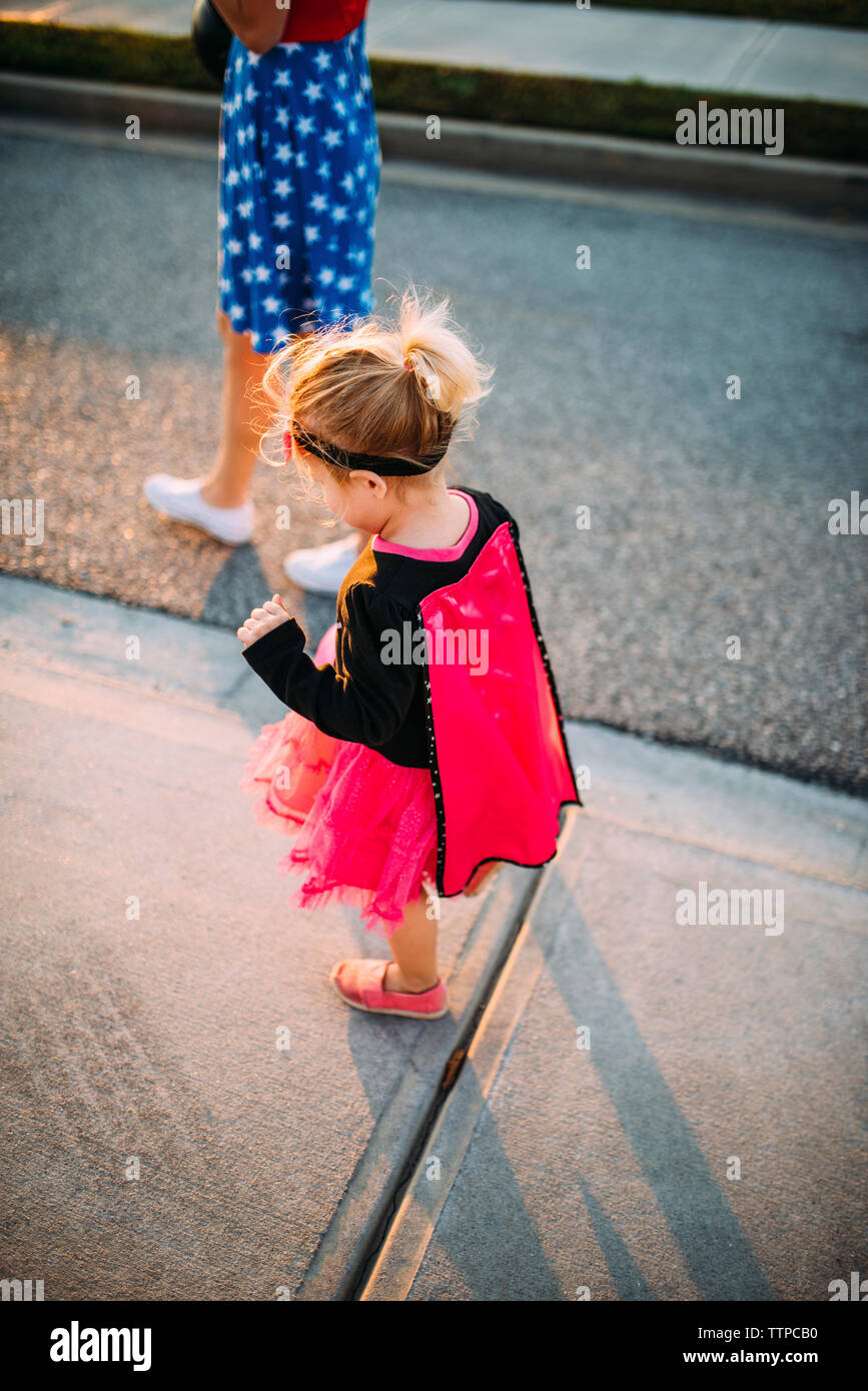 Fashion high angle walking hi-res stock photography and images - Alamy