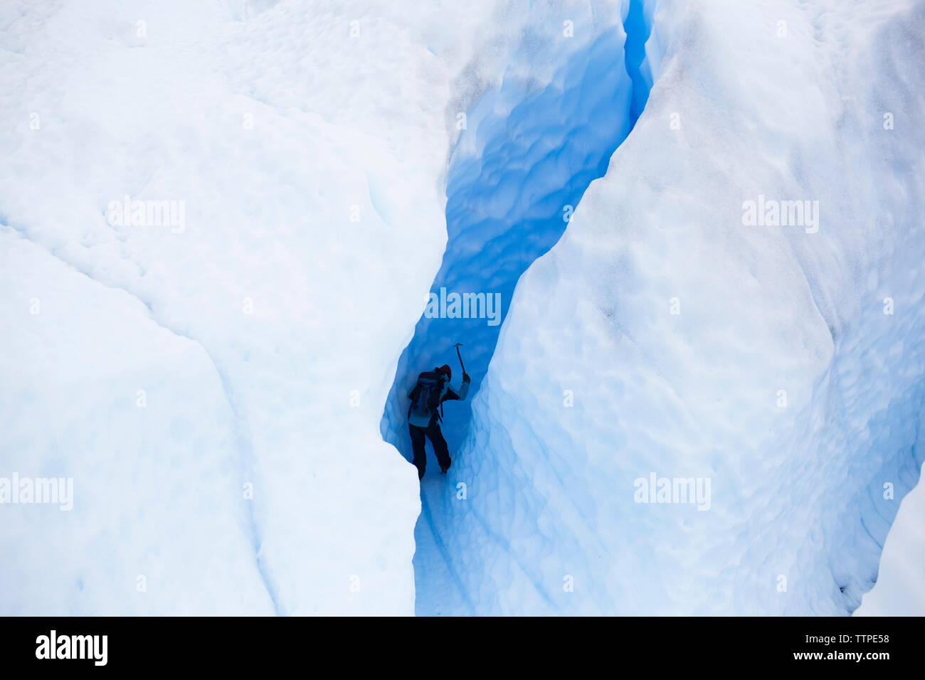 Snow low angle hi-res stock photography and images - Alamy