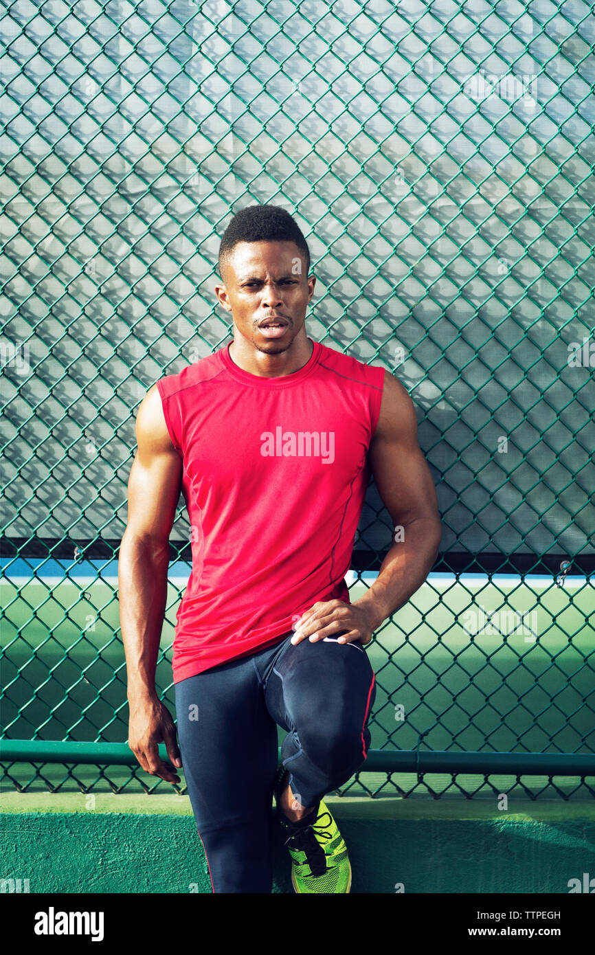 Muscular man chain hi-res stock photography and images - Alamy