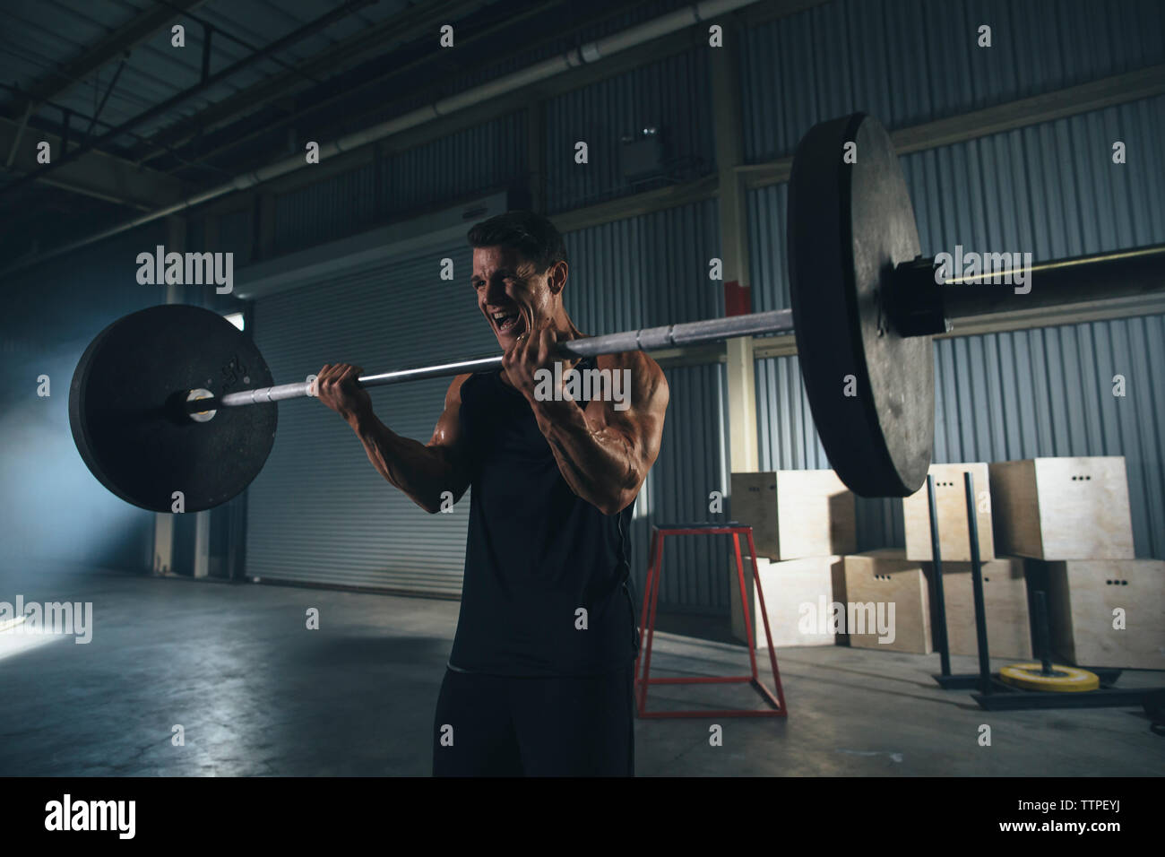 Muscular man screaming hi-res stock photography and images - Alamy