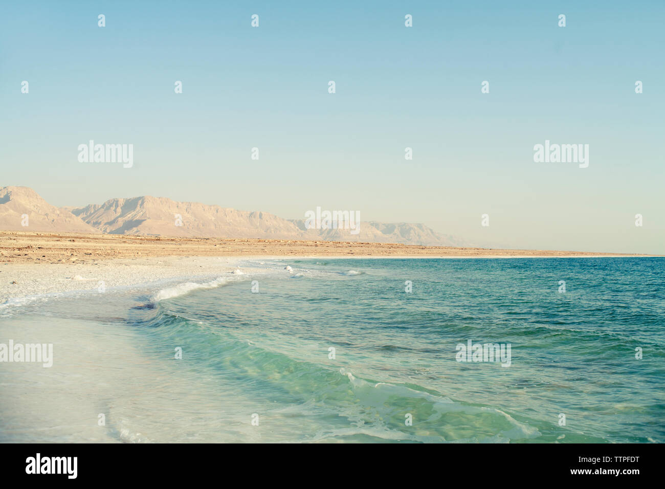 Rushing water waves hi-res stock photography and images - Alamy