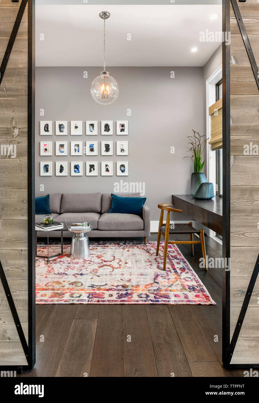 Living room picture frames hi-res stock photography and images - Alamy