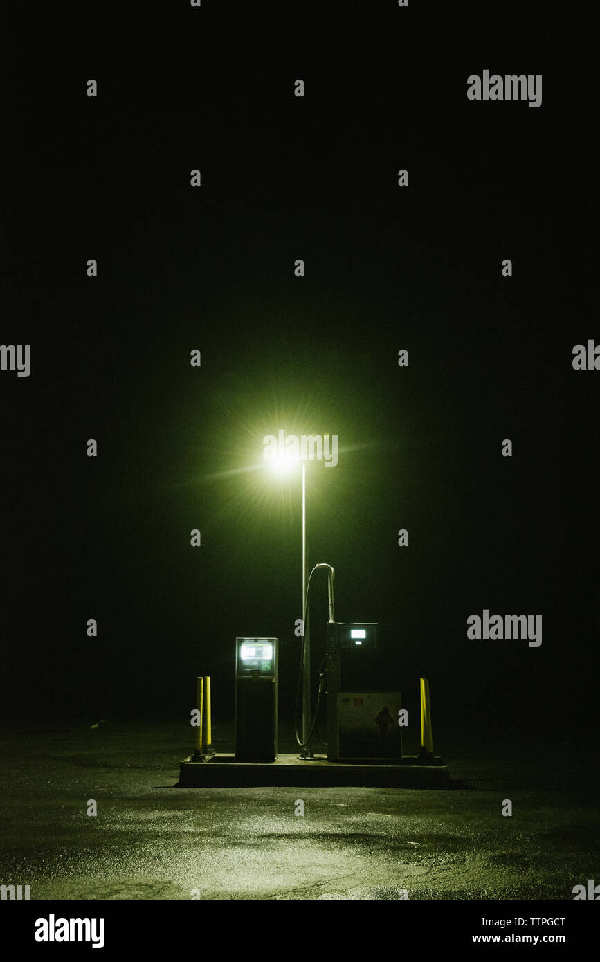 Lonely street lamp hi-res stock photography and images - Alamy