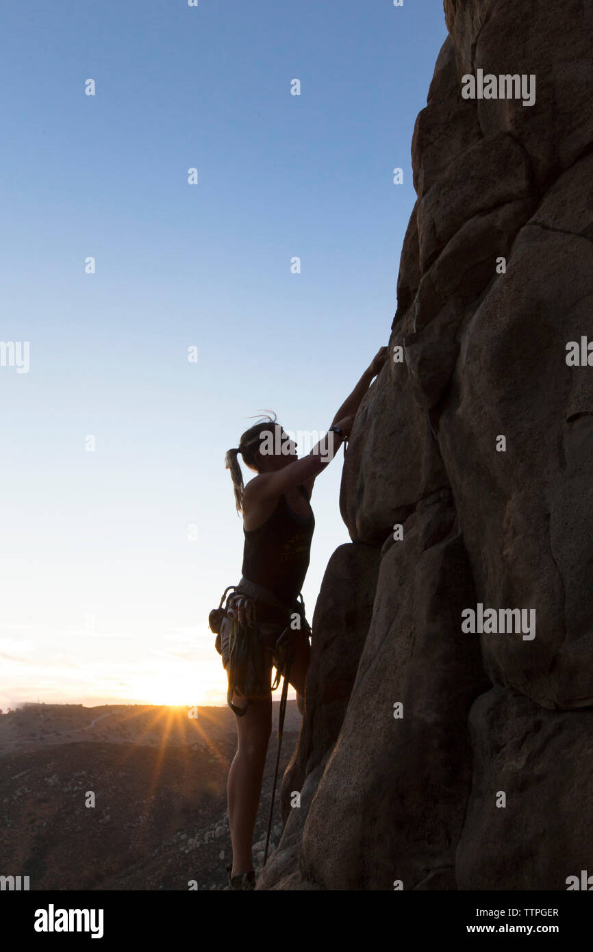 Hiker mountain sunset hi-res stock photography and images - Alamy