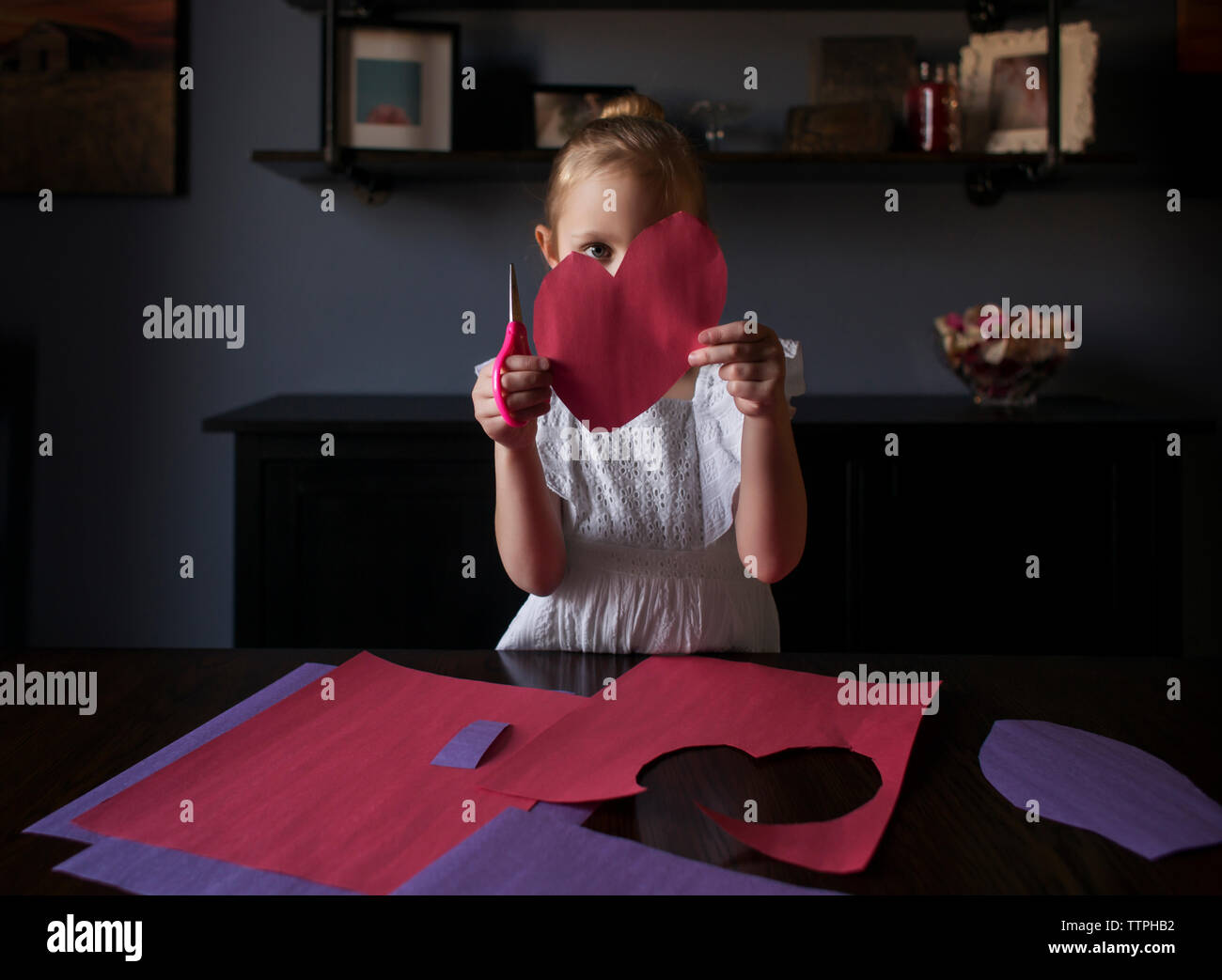 Cutting papers hi-res stock photography and images - Alamy