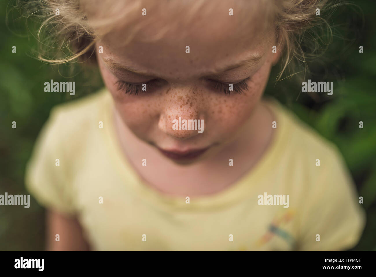 Girl freckles hi-res stock photography and images - Alamy