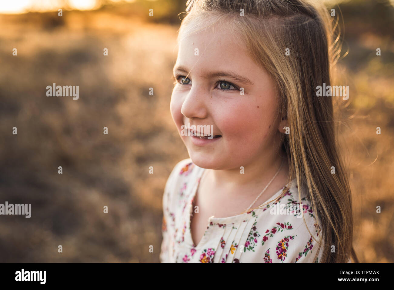 3 4 portrait female hi-res stock photography and images - Alamy
