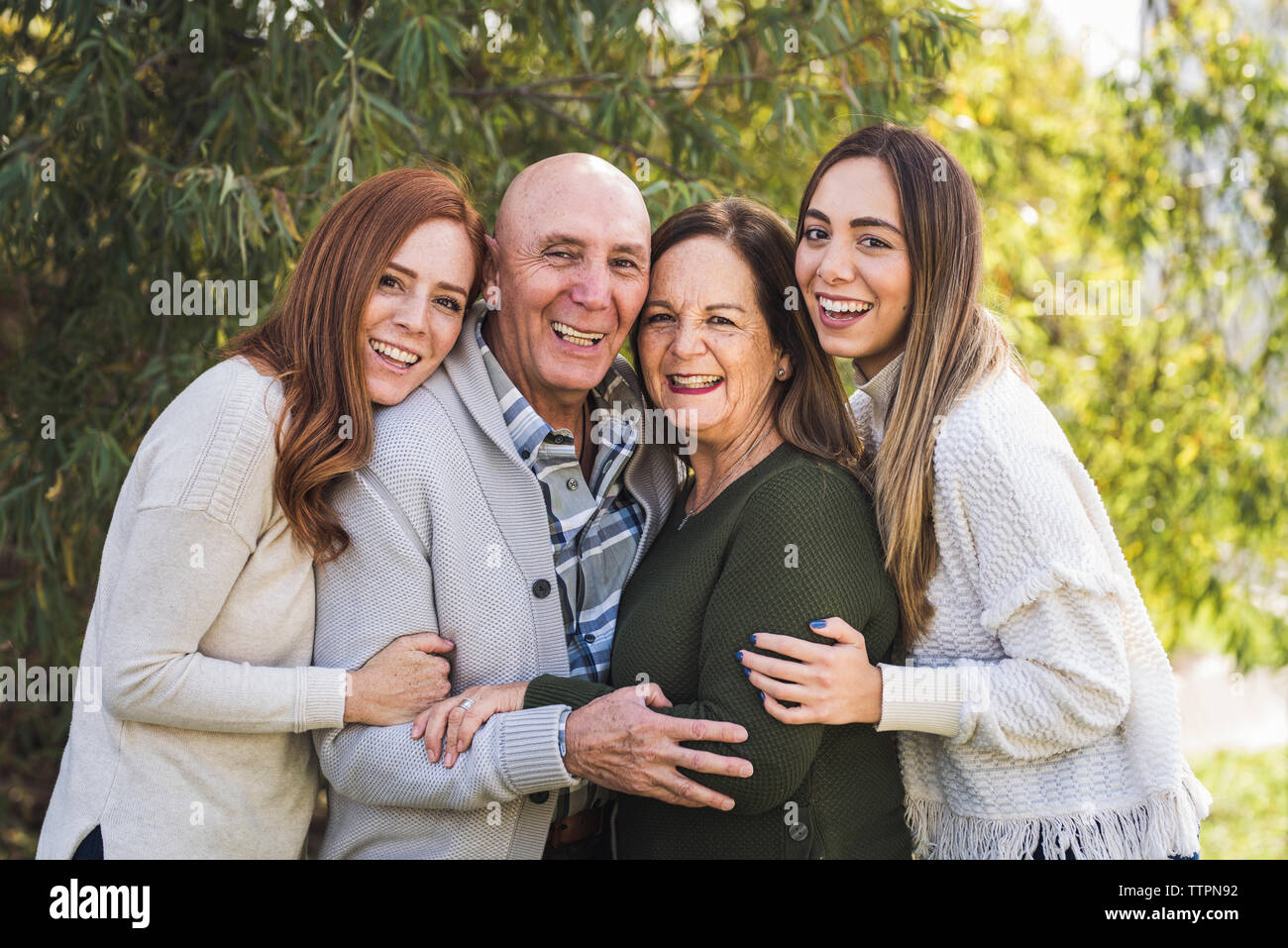 Multigenerational families hi-res stock photography and images - Alamy