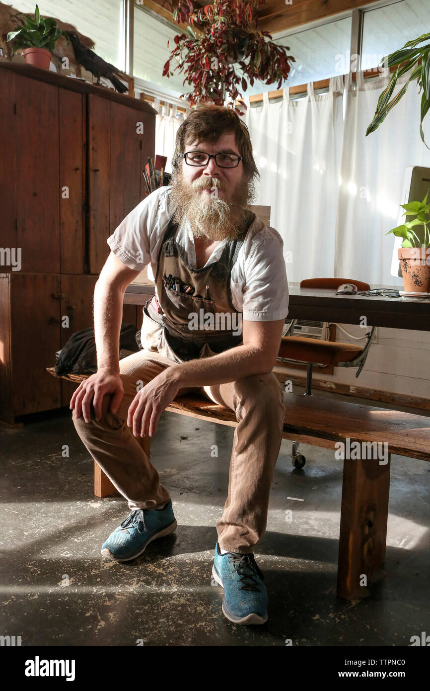 Old carpenter workshop hi-res stock photography and images - Alamy