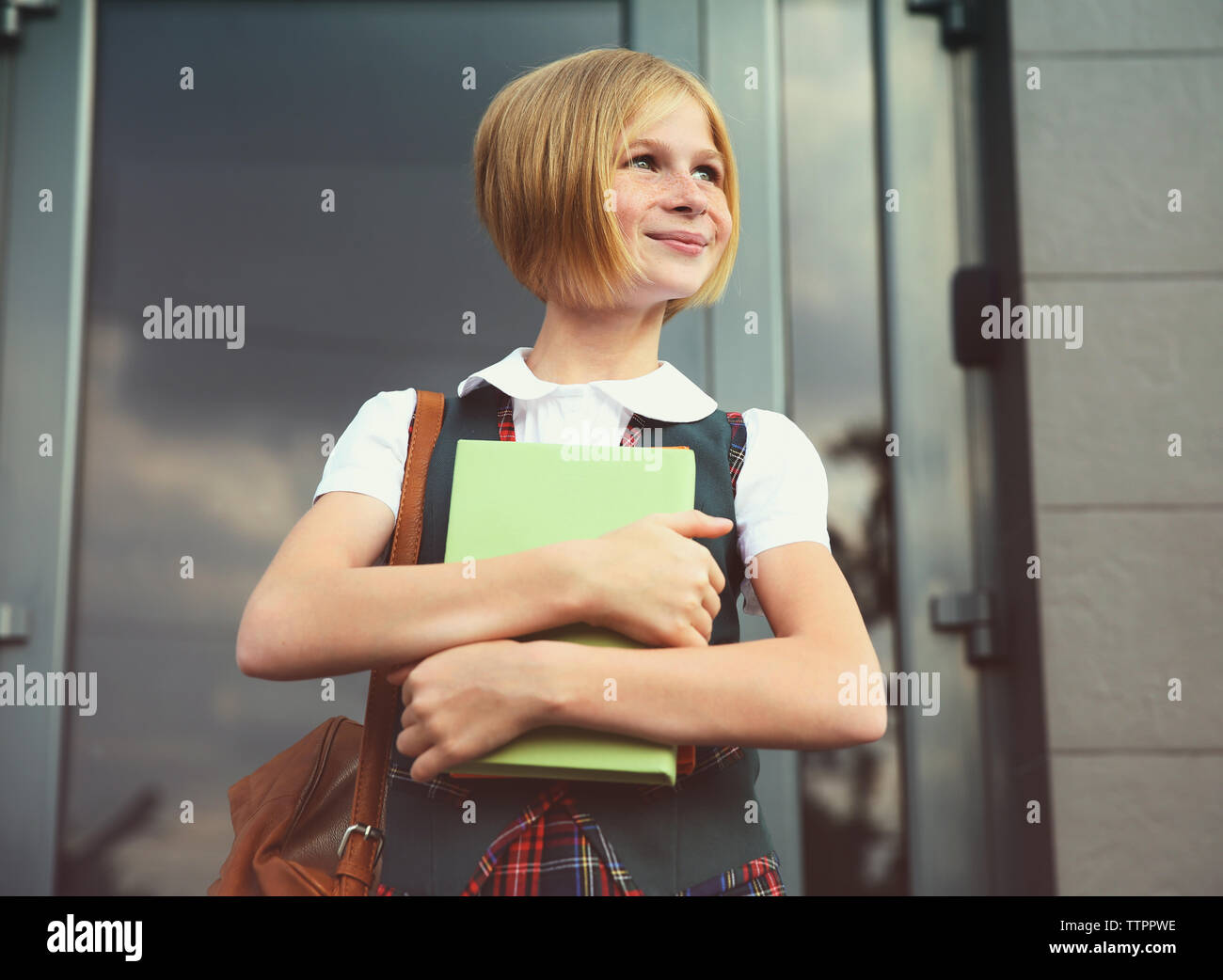 Vintage schoolgirl uniform hi-res stock photography and images - Alamy