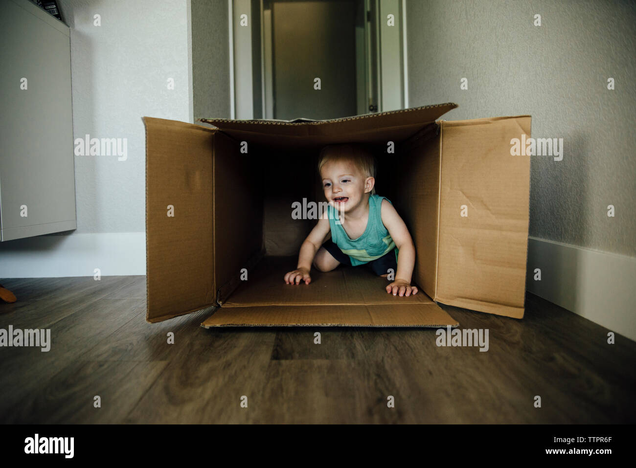 Baby cardboard box hi-res stock photography and images - Alamy