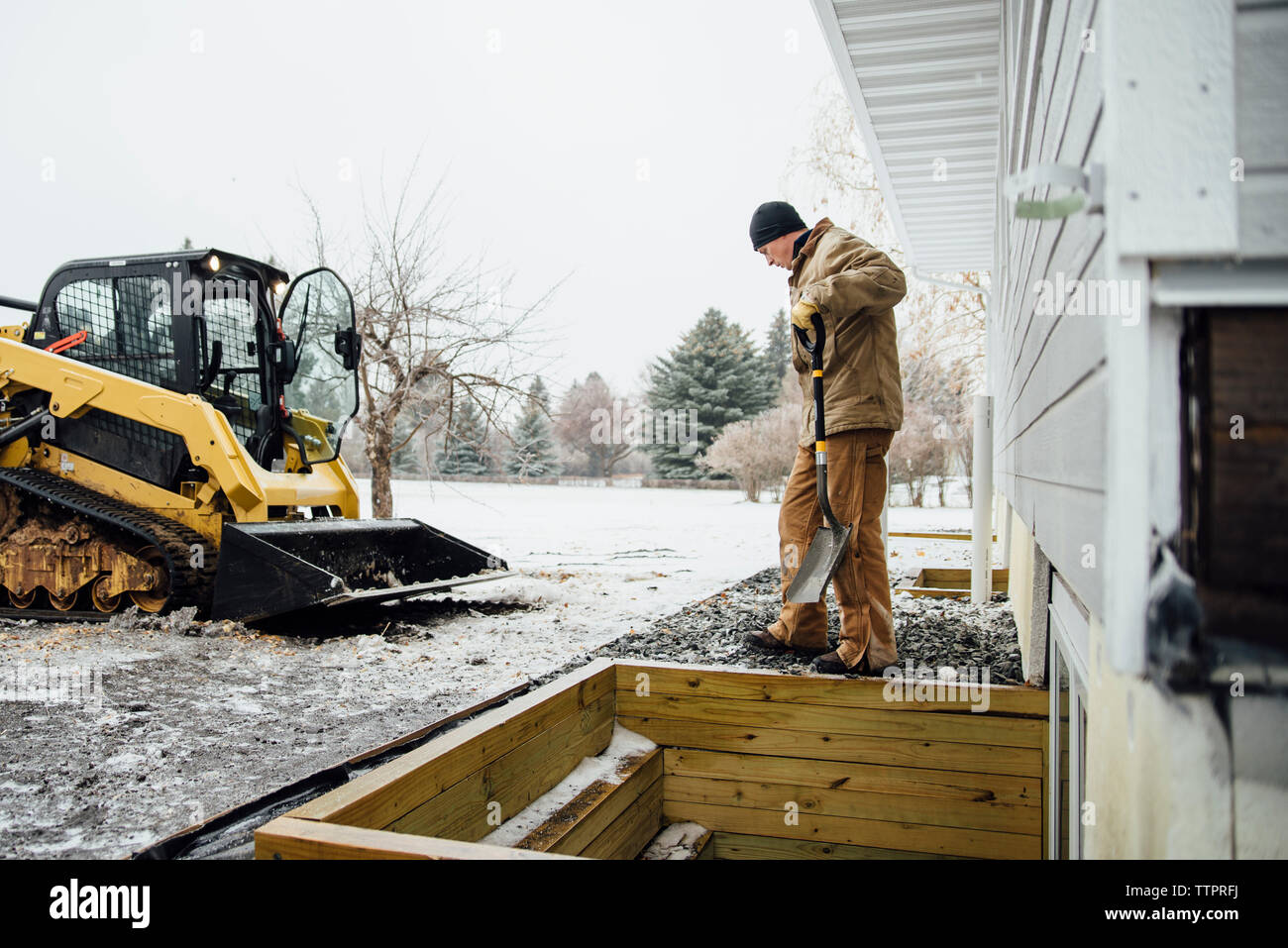 Side view shovel hi-res stock photography and images - Alamy
