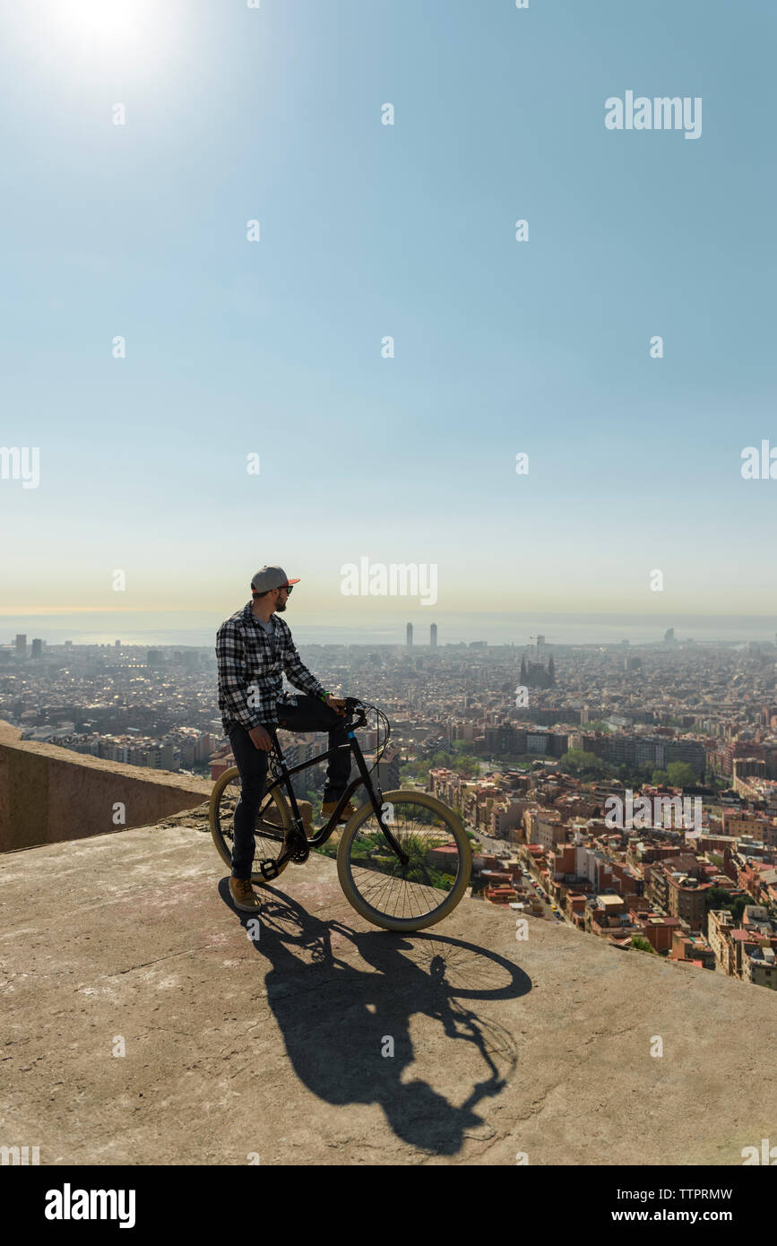 Side view of bicycle hi-res stock photography and images - Alamy