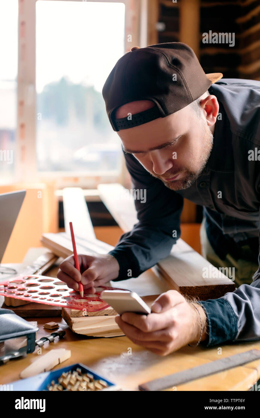 Mobile workshop hi-res stock photography and images - Alamy