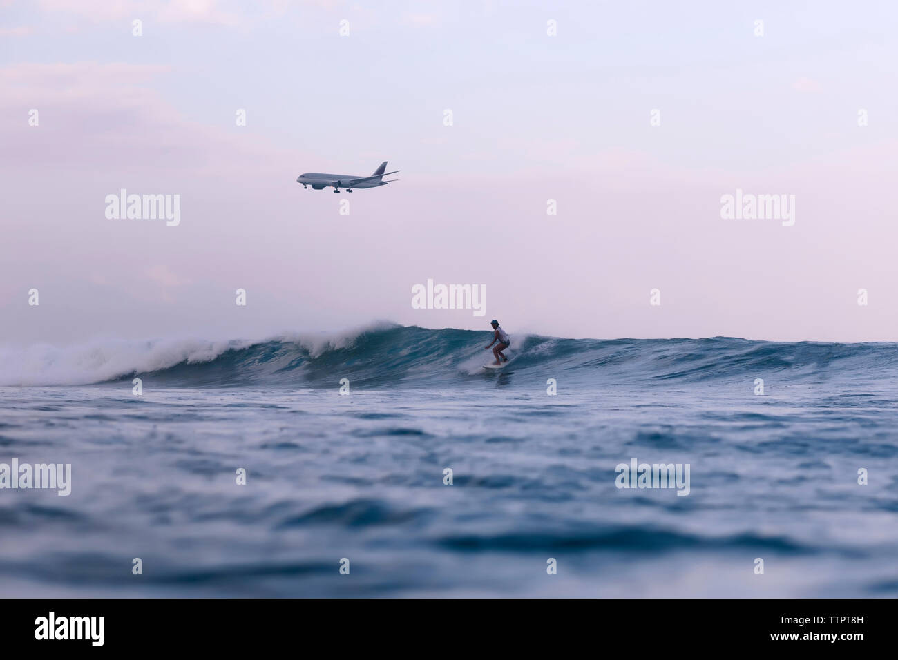 Flying surfboard hi-res stock photography and images - Alamy