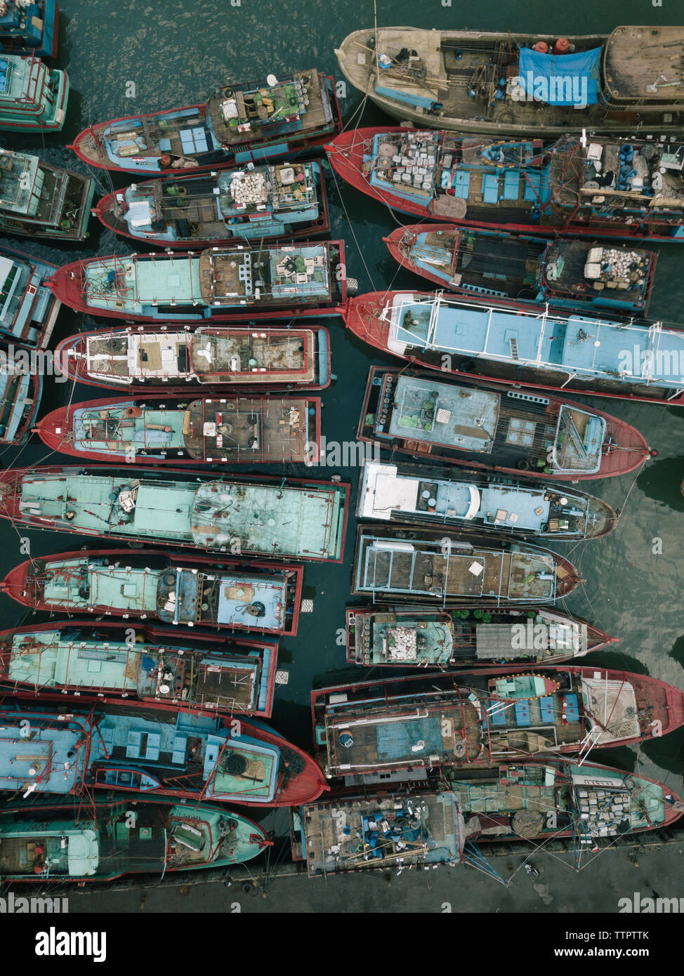 Aerial view of fishing boats hi-res stock photography and images - Alamy