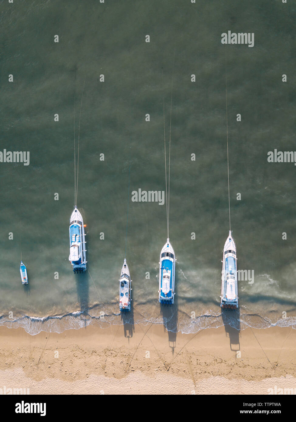 Aerial scene shore sea boats hi-res stock photography and images - Alamy