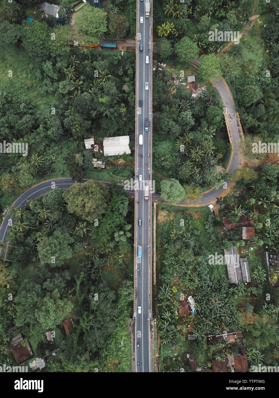 Bridge over road hi-res stock photography and images - Alamy