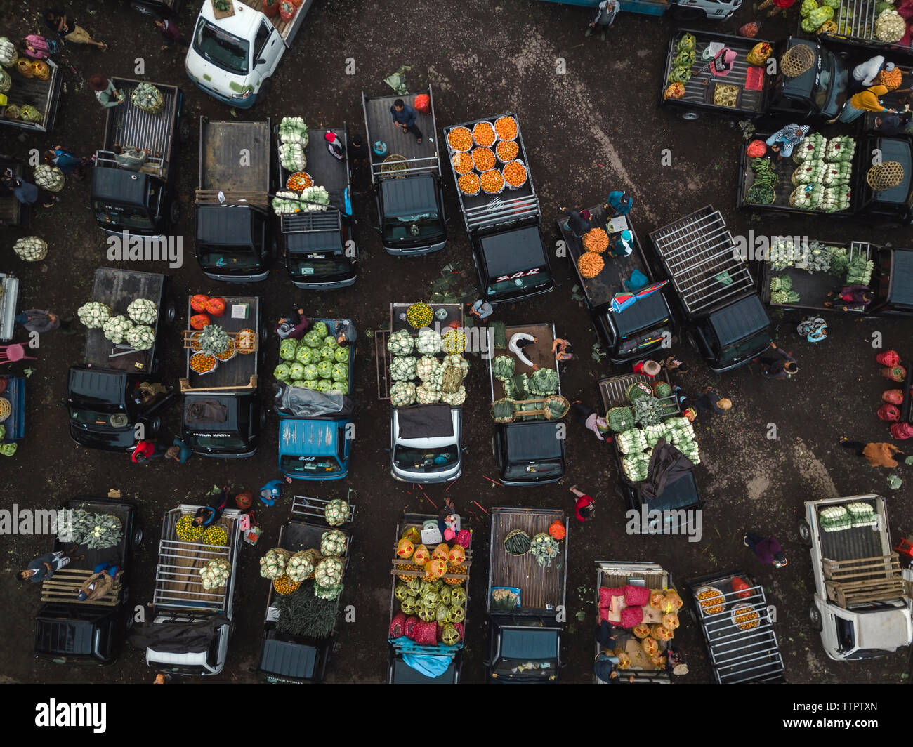 Large food market aerial hi-res stock photography and images - Alamy