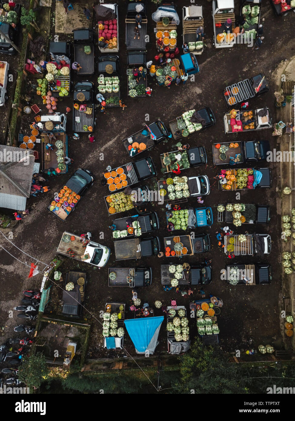 Aerial view of fruit market Stock Photo - Alamy