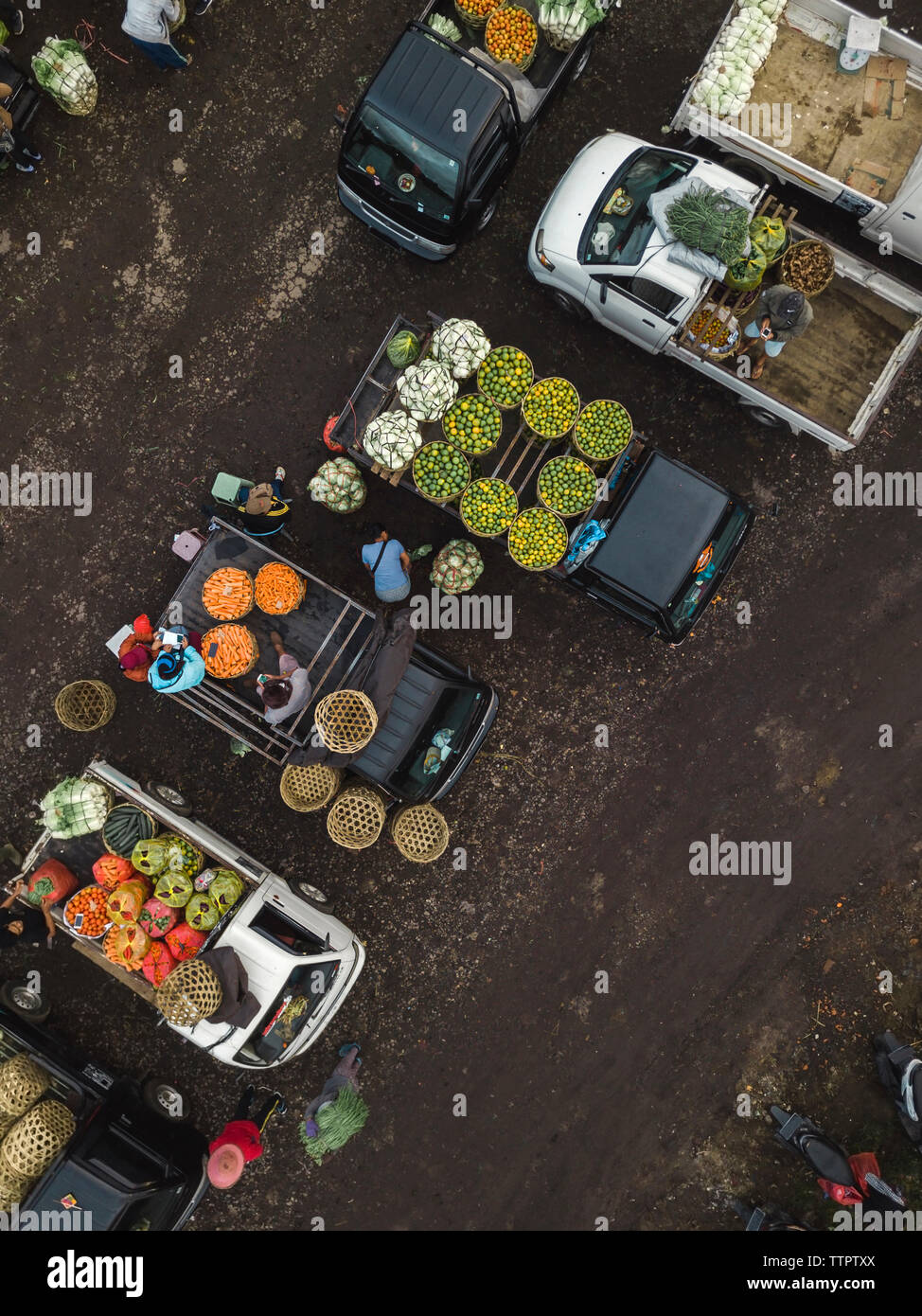 Aerial view of fruit market Stock Photo - Alamy