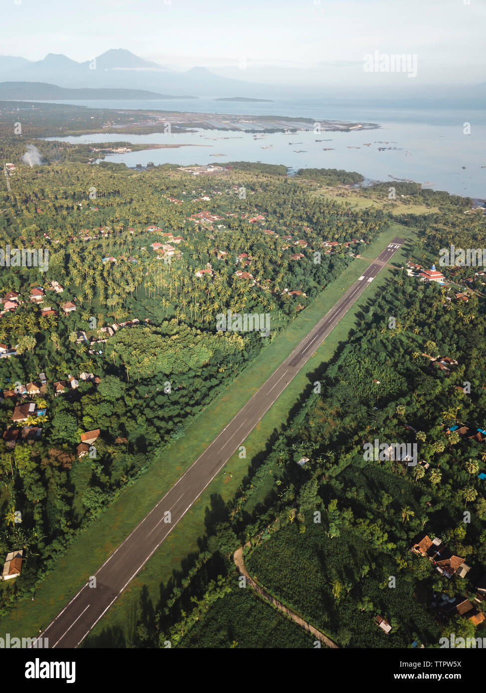 Airport bird's eye view hi-res stock photography and images - Alamy