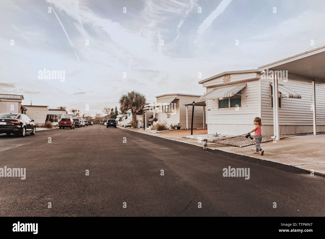 Retirement community hi-res stock photography and images - Alamy