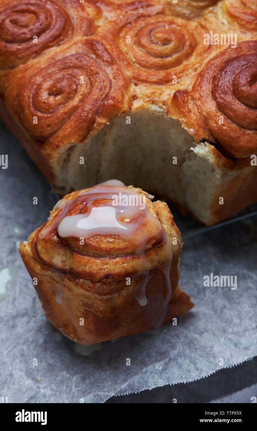 Buns and icing hi-res stock photography and images - Alamy