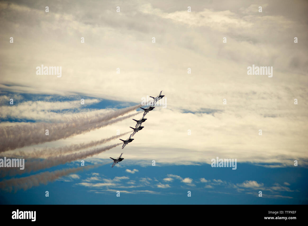 Us fighter planes hi-res stock photography and images - Alamy