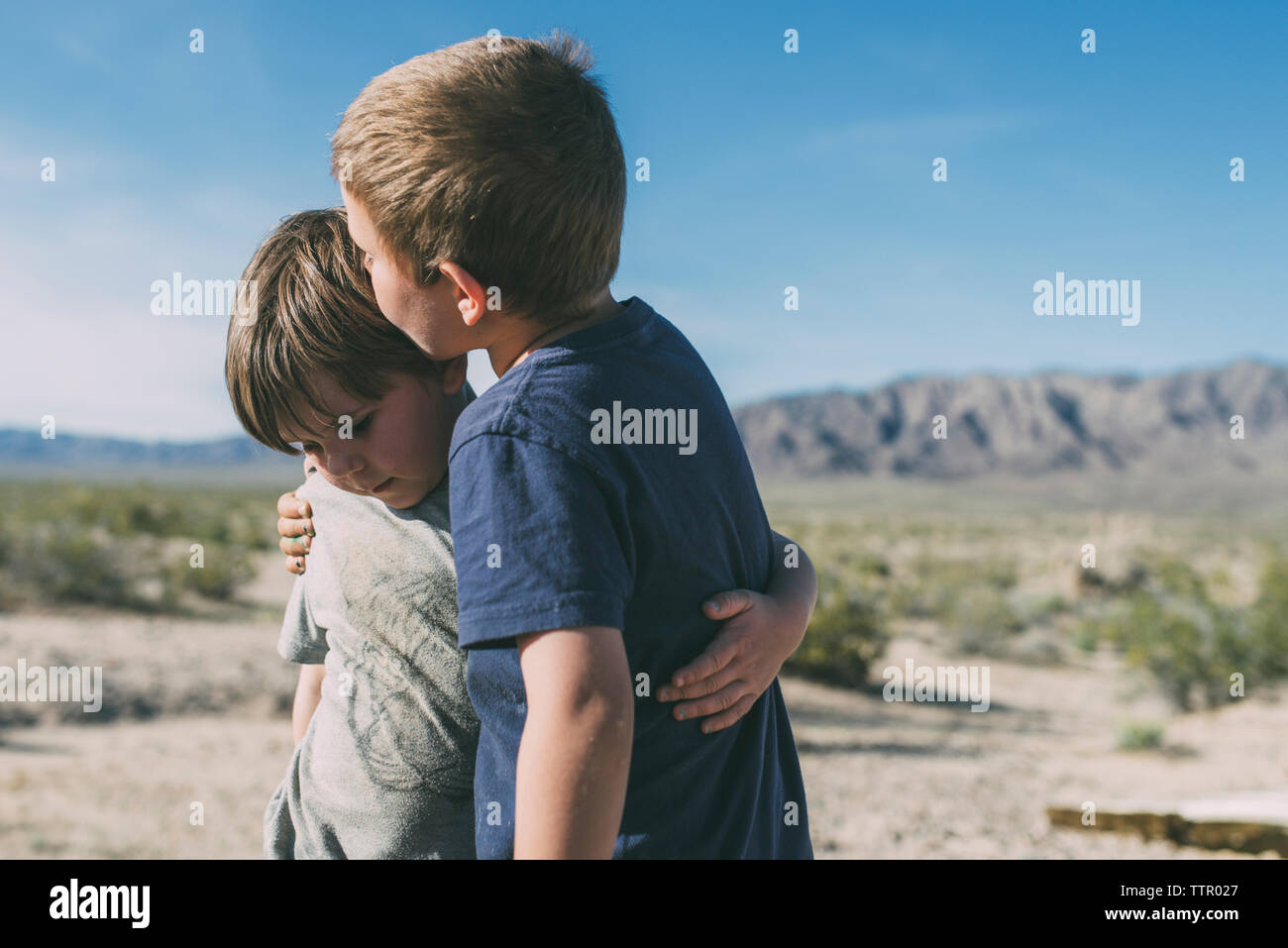 Brothers kissing hi-res stock photography and images - Alamy