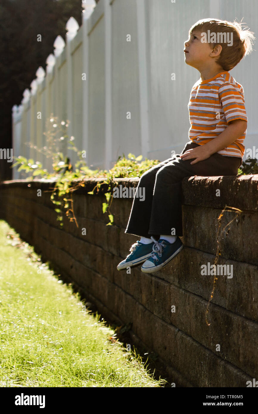 Seating Against Retaining Wall Fence