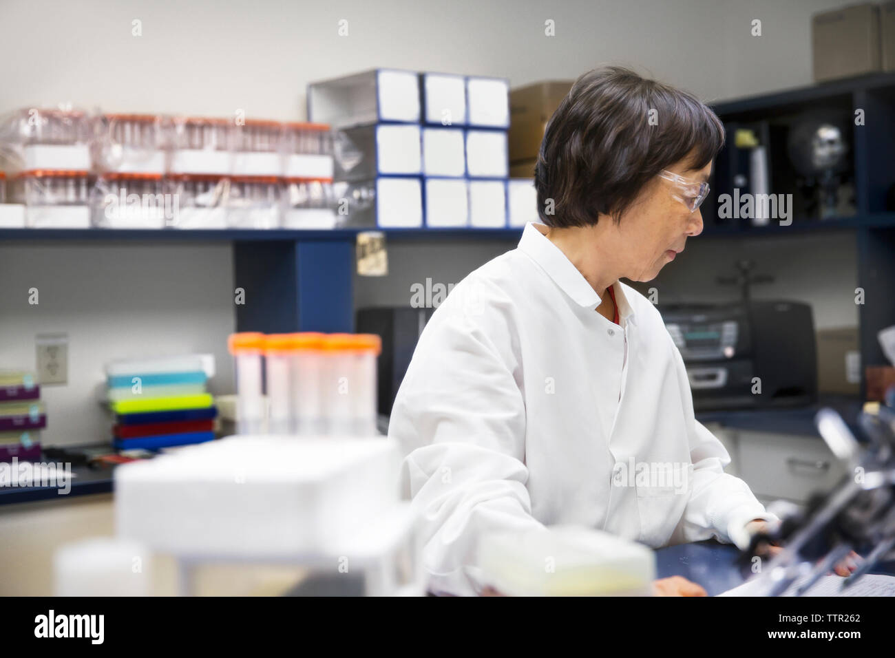 Doing experiment hi-res stock photography and images - Alamy