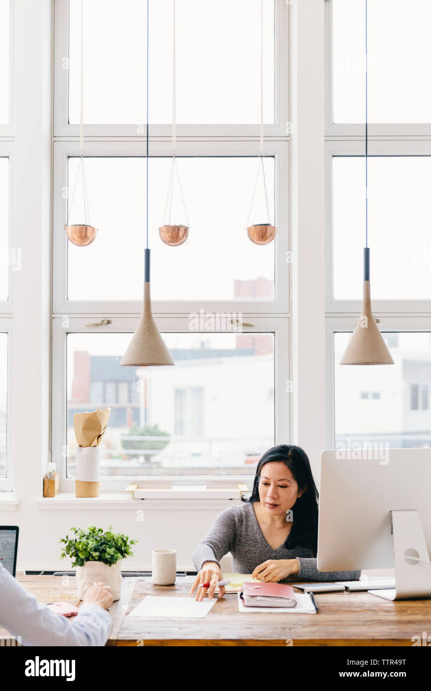 Office windows lights hi-res stock photography and images - Alamy