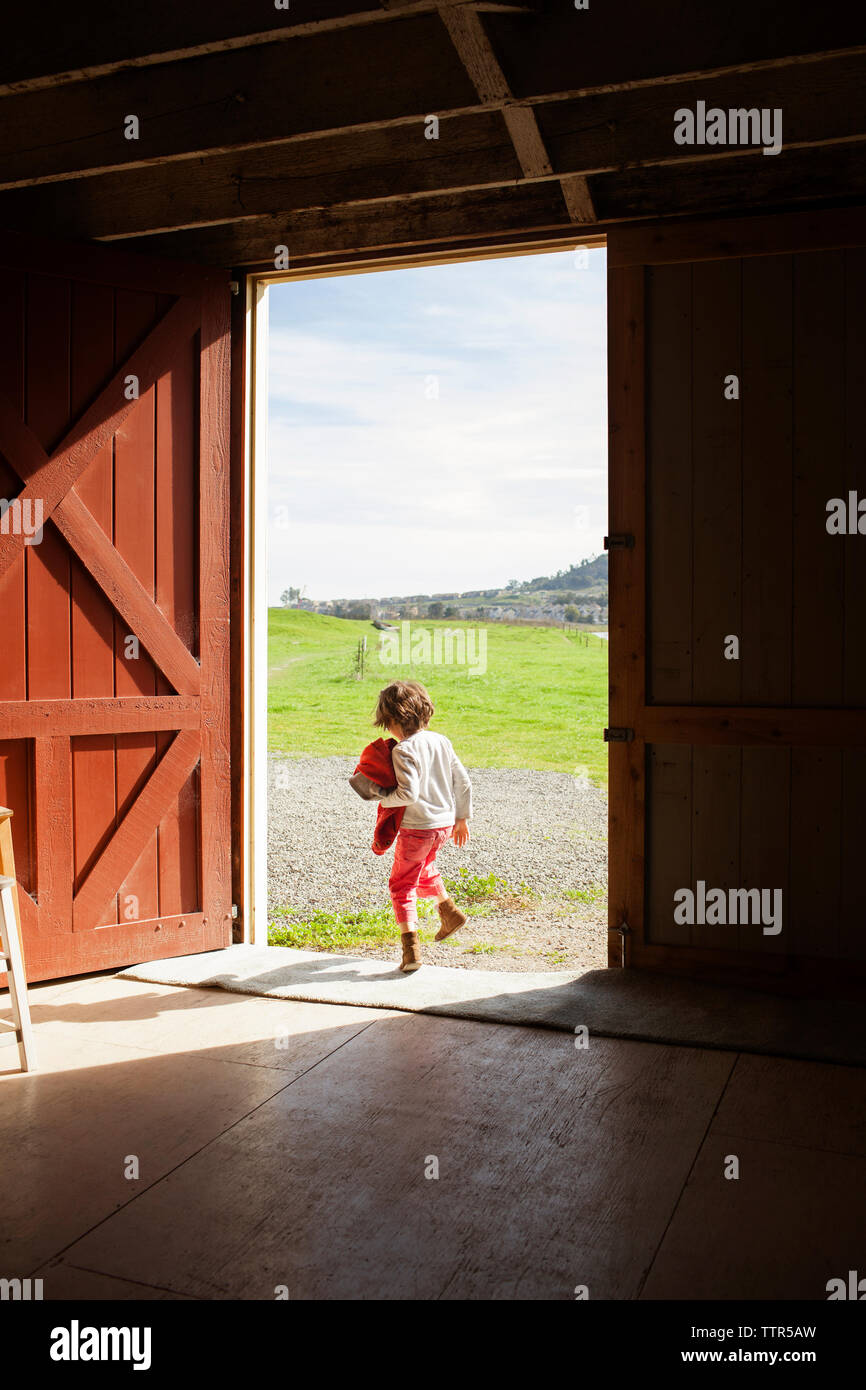 Walking out the door hi-res stock photography and images - Alamy