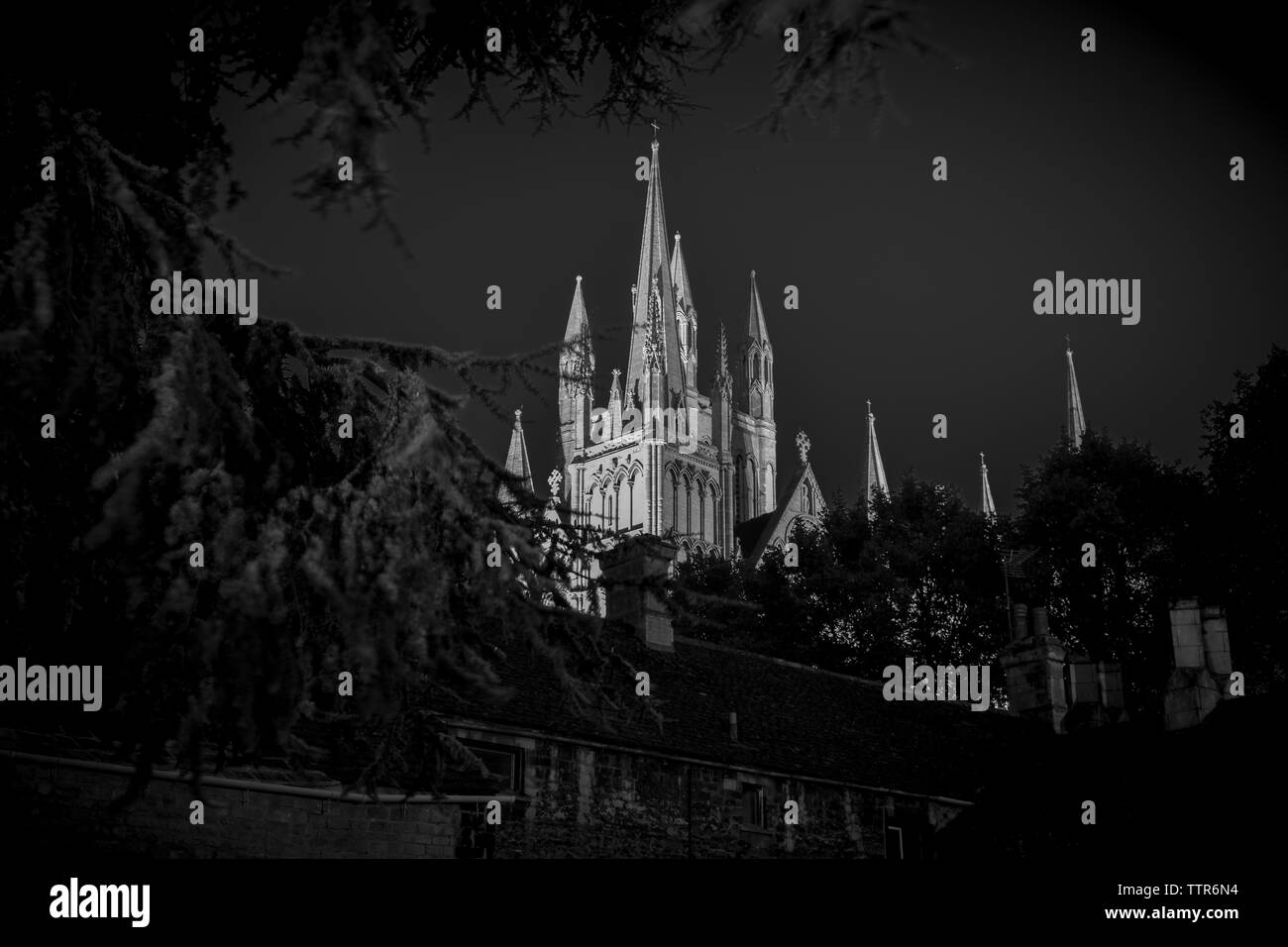 Peterborough cathedral at night hi-res stock photography and images - Alamy