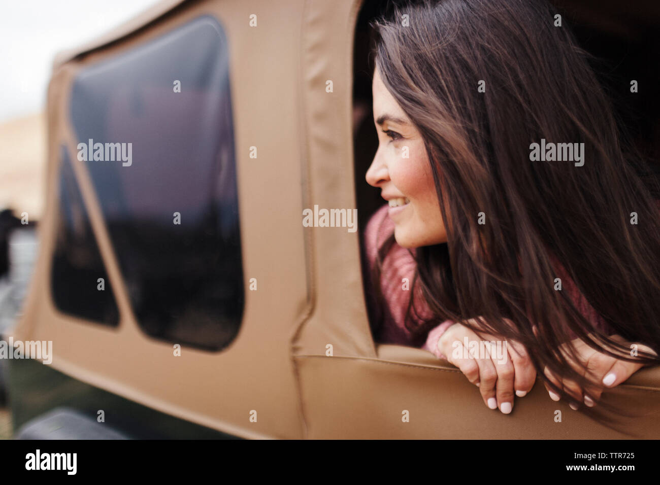 Window of vehicle hi-res stock photography and images - Alamy