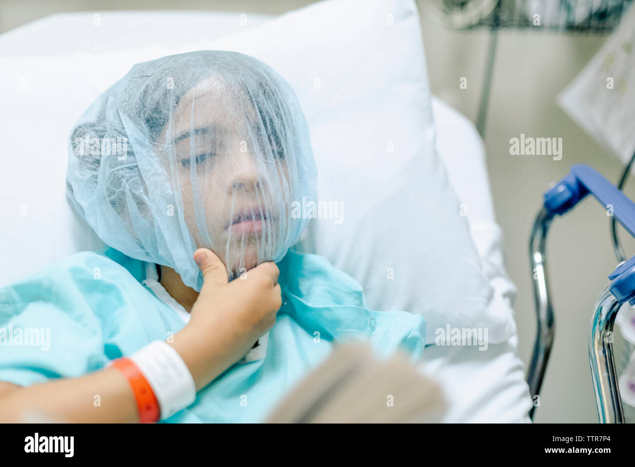 Teen Patient Hospital Bed High Resolution Stock Photography and Images ...