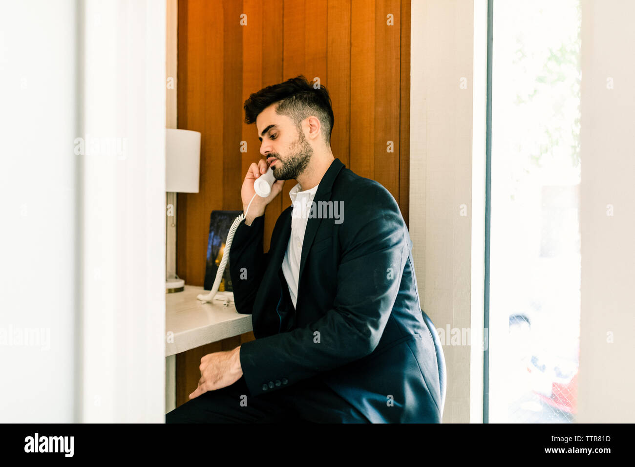 Office phone booth pod hi-res stock photography and images - Alamy